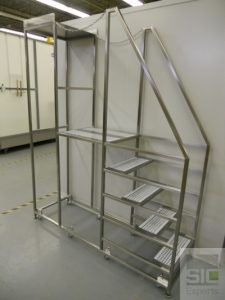 Cleanroom mobile step ladder SIC25313 - SIC Experts