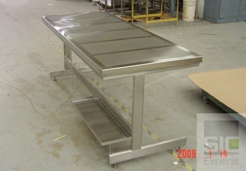 Laboratory perforated top table SIC23863 - SIC Experts